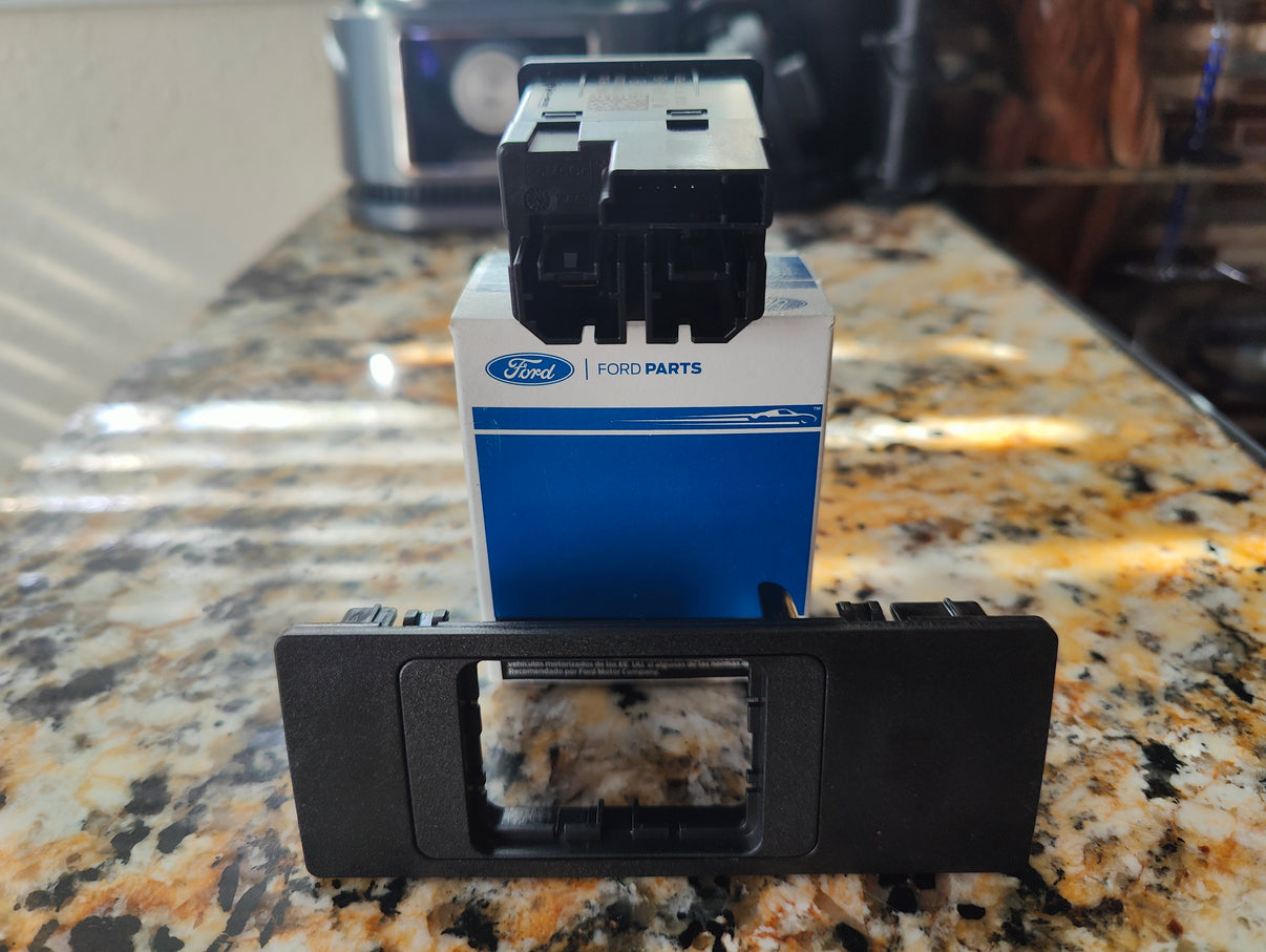 Lincoln Ford SYNC 3 4 Upgrade USB Type-C Hub USB Interface Module Hub ...